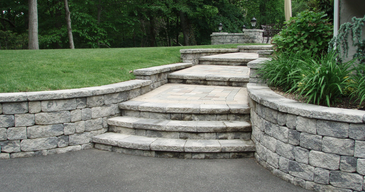 Retaining Wall Staircase || Autumn Leaf